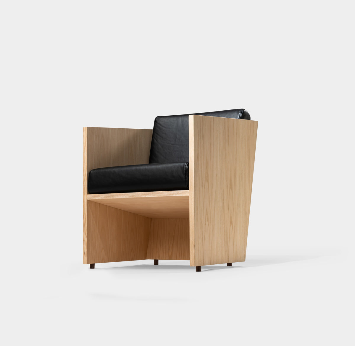 ALCANTARA lounge chair
