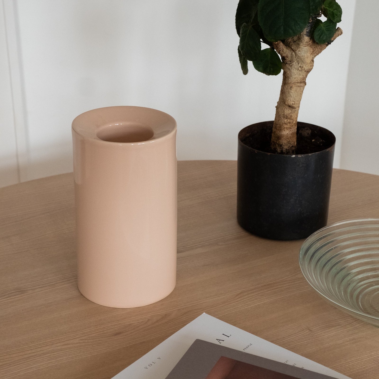 Minimalist Ceremic Decor – Torre Vase